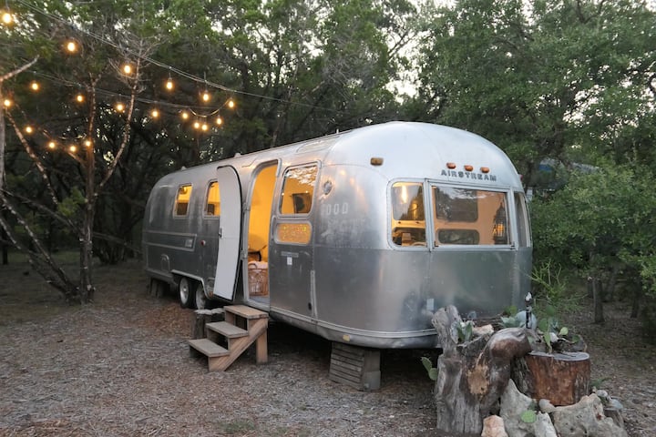 La Perla - Shimmering Modern Airstream - Driftwood, TX
