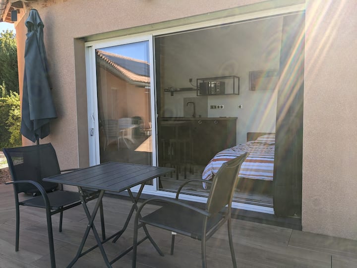 Studio Indépendant Avec Terrasse, Parking - Gap