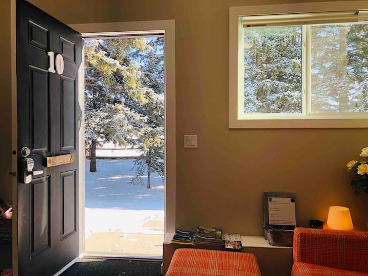 *No Fees*near Dt *2 Bedrooms *3 Beds+ac+banff Pass - Calgary