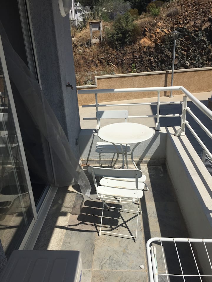 Très Joli Studio Climatisé Dans Résidence Calme - Corte