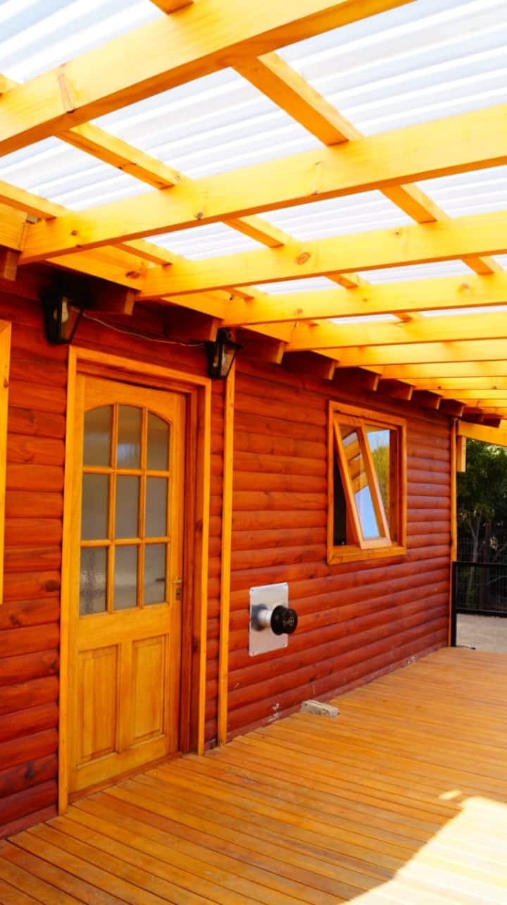 Cabaña Independiente En Zona Residencial - San Carlos de Bariloche