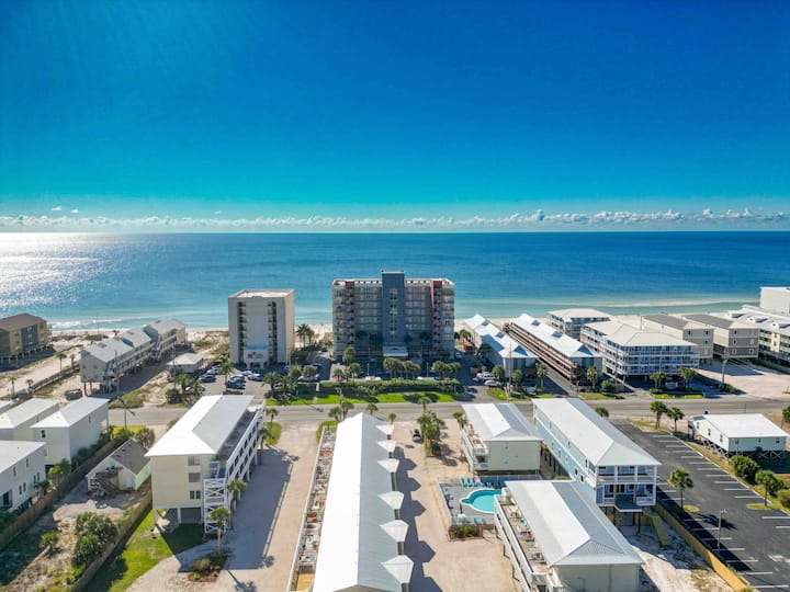 Beach Access Condo - Gulf Shores, AL