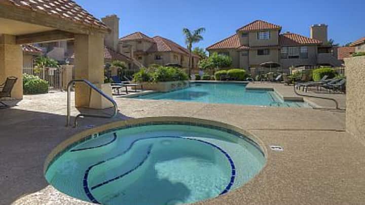 Beautiful South Scottsdale 2 Bdr/2 Bth Condo W/garage Prime Location By Old Town - Tempe, AZ
