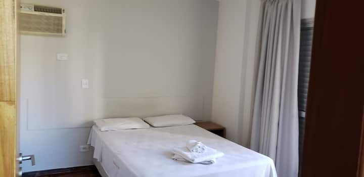 Apartamento Casal (302)- Av. Jk Com Higienópolis - Londrina