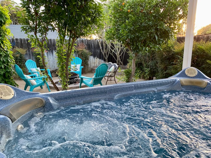 The Tropicana | Jacuzzi *Firepit *Near Ucr - Riverside, CA
