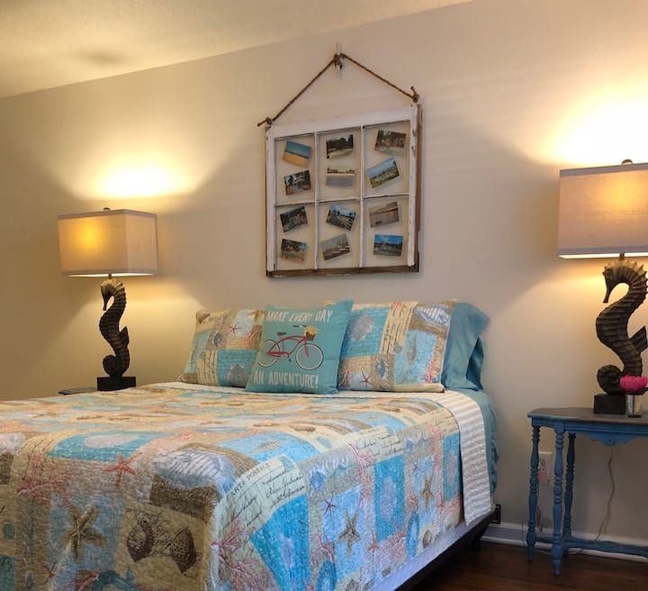 Captain's Cottage - Gulfport, MS