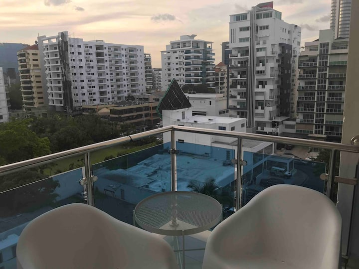 Modern 3 + Bedrooms With City Skylights - Santo Domingo