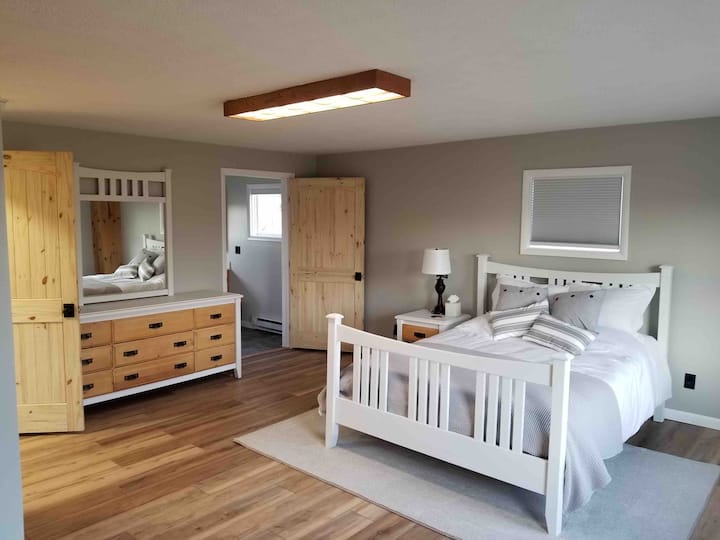 Farm Cottage W/infrared Sauna - Fair Haven Beach State Park, Fair Haven