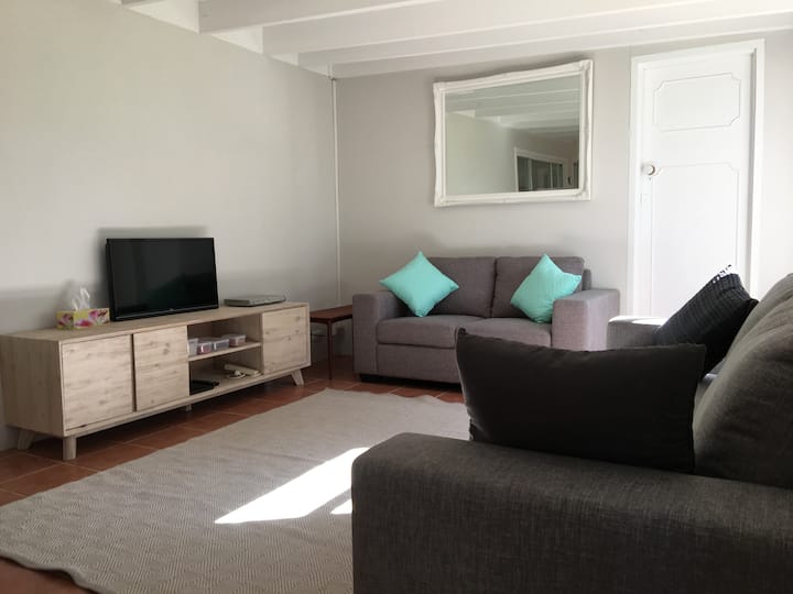 Aintree Cottage: Swan Valley
Quiet & Comfortable - Greenmount