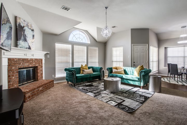Gorgeous Cozy Home In Nature Serene Neighborhood! - Cedar Hill, TX