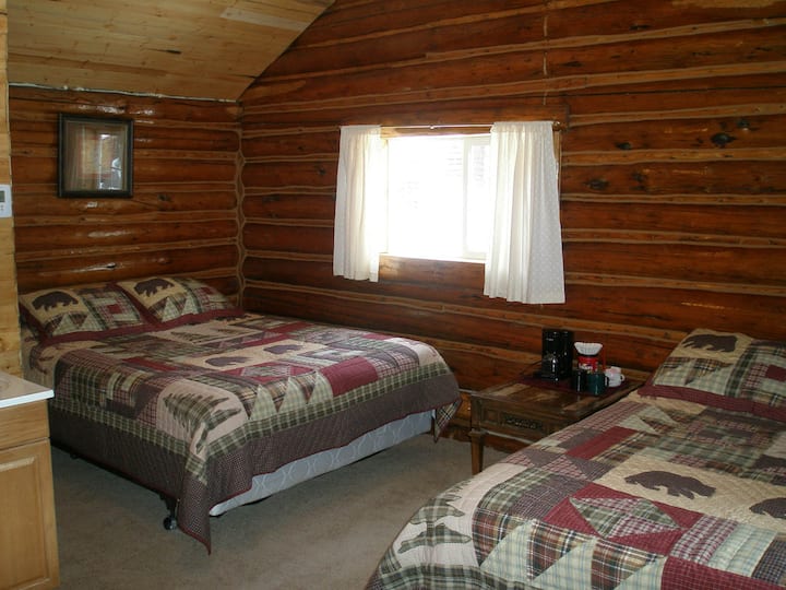 Antler's Log Cabin Duplex 2 - Cooke City-Silver Gate, MT