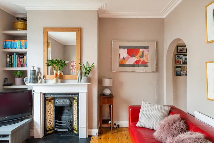 Victorian House Near Gloucester Rd With Garden - Bristol