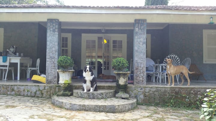 Estalagem Do Rancho: Chalé Apto C/ Cachoeiras - Itatiaia