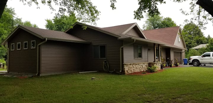 Eaa Home Rental. Or Vacation Home. Newly Renovated - Oshkosh, WI