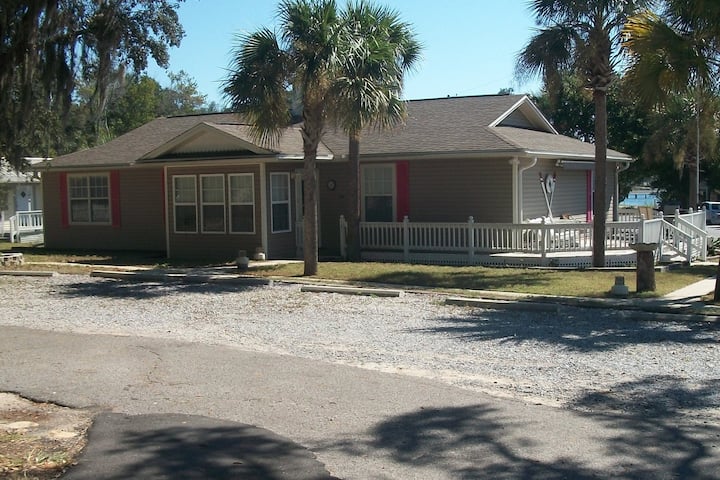Welcome To The Marina House! - Niceville, FL