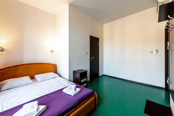 Travelto Liteiniy 61 Dbl With Balcony (City View) - Saint Petersburg, Russia
