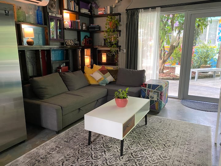Magical Garden Studio Near Design District - Miami