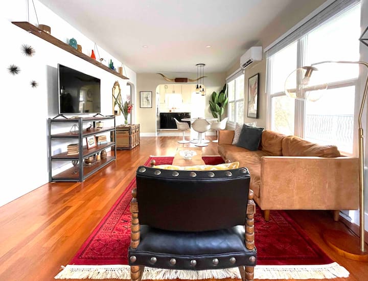 West Seattle Home-extended Stay,free Parking,w/d! - Seattle, WA