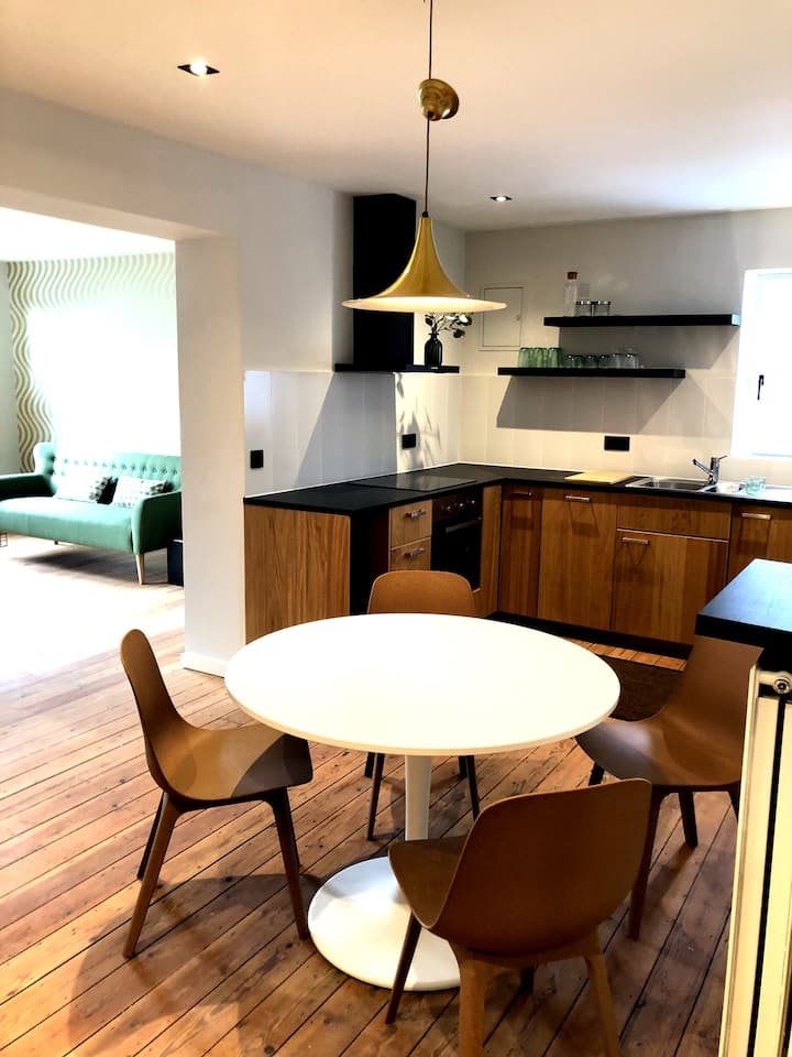 Vintage Montgomery - Brüssel Region, Belgien