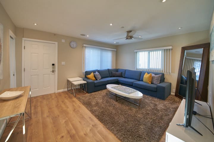 2 Bed / 2 Bath & Central Ac Apartment + Sports Tv. - San José