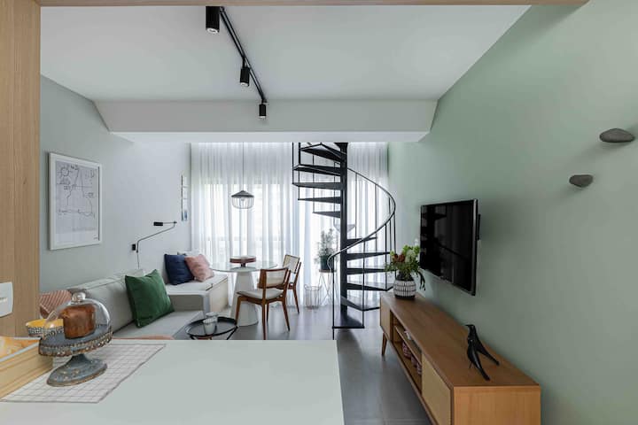 Duplex Reformado Próximo à Avenida Paulista - Sao Paulo
