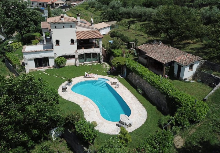 Villa Amandine. Chambre Privée Vue Piscine. - Èze