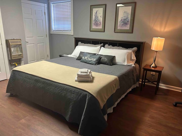 Frontage Room, Close To Target Plaza - Cleveland, TN