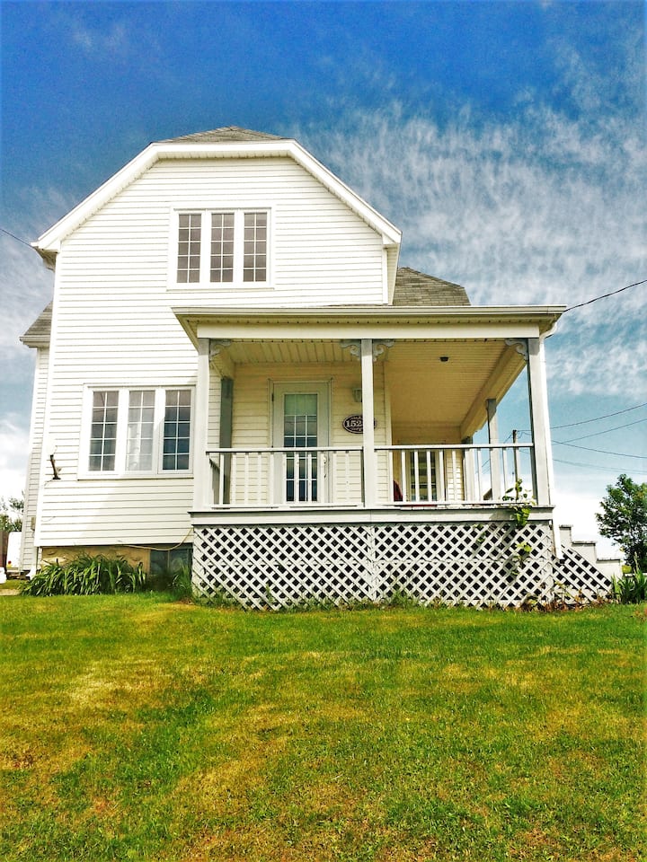 Home Away From Home, Ocean View - Cape Breton Island