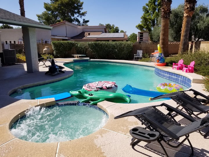 Family Fun Getaway Pool/spa/foosball/pool Table - Mesa, AZ