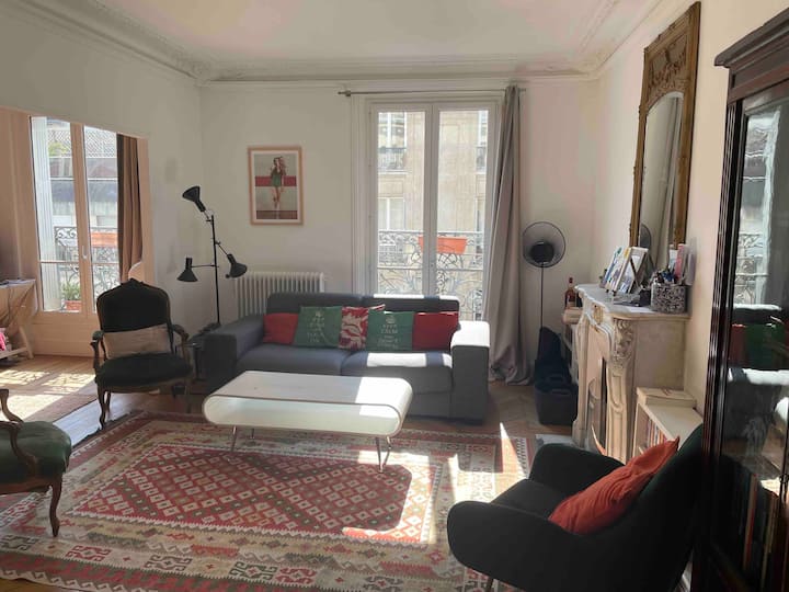 Superbe Et Très Grand Appartement Parisien ! - Parijs
