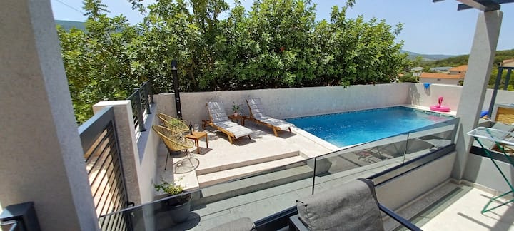 Luxory Apartment (2) With Swimming Pool - Jelsa
