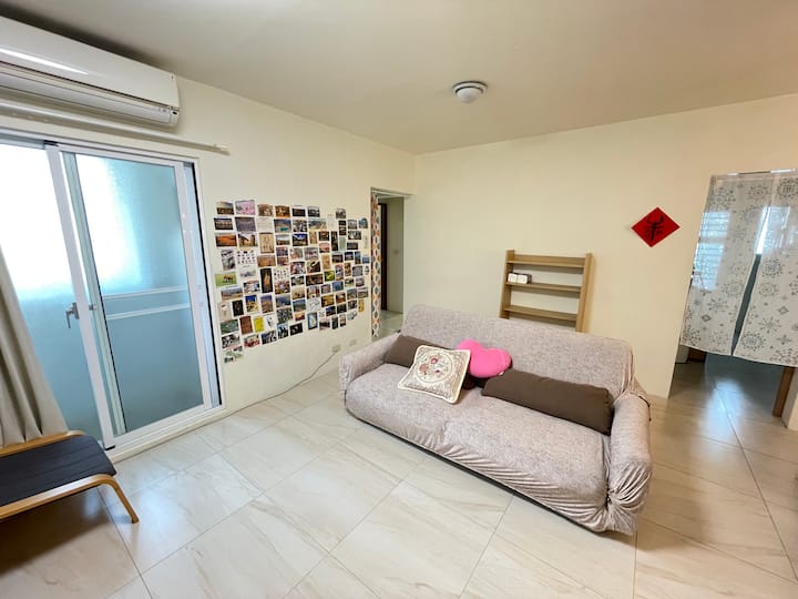 Apartment With A Refrigerator And Washing Machine - 安平區