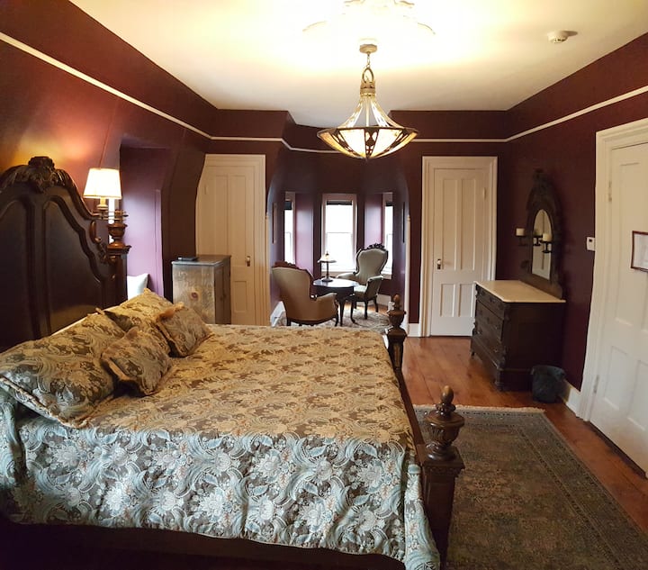 The Bevin House B&b, 2 People, Philo Suite - East Hampton, CT