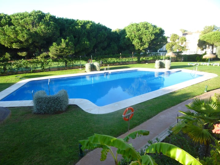 Cabopino Apartment - Sleeps 6 - Marbella