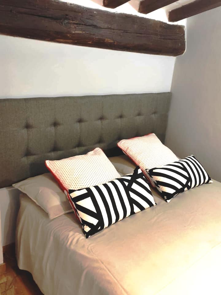 Tornabuoni Charming Studio - Florence
