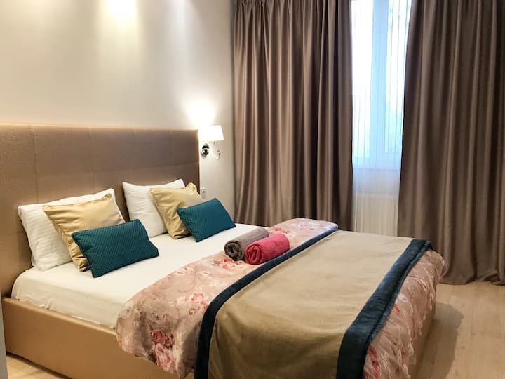 Cozy Lux 2-room Apartment • 2nd Floor • Fast Wi-fi - Kiew
