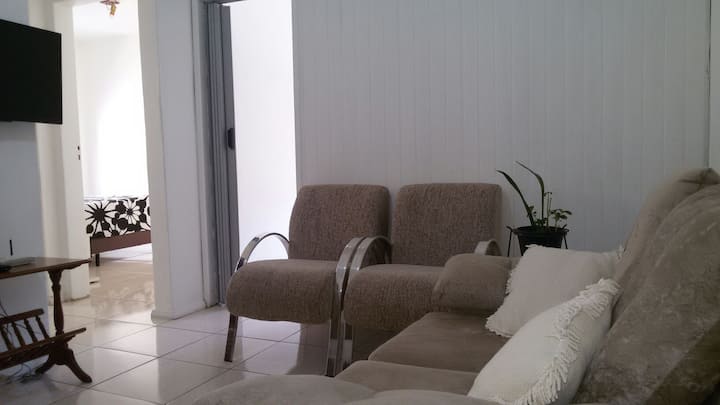 Melhor Localização! Perto De Tudo! - Porto Alegre