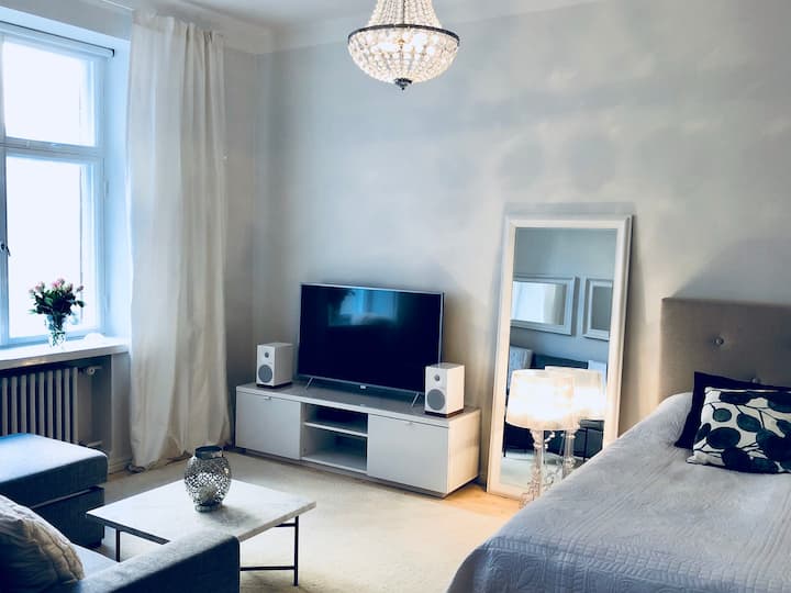 Newly Renovated Apartment At The Heart Of Helsinki - Helsinki