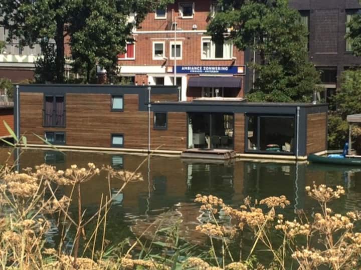 Spacious Houseboat In Amsterdam - Amsterdam