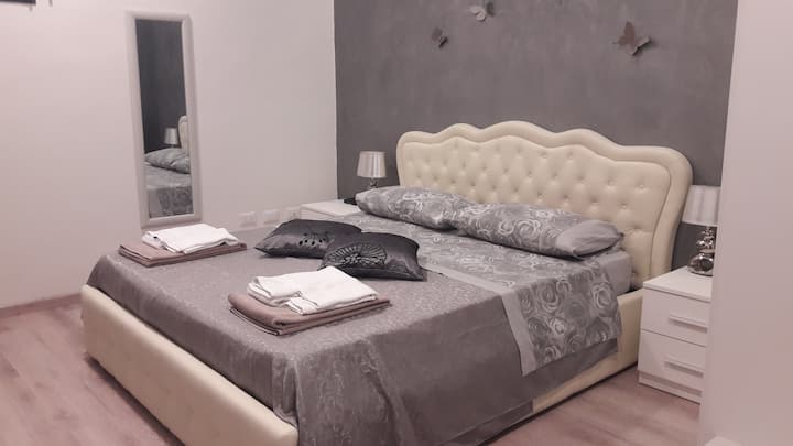 Brunelleschi Suite, Eleganza E Comfort A Empoli - Empoli