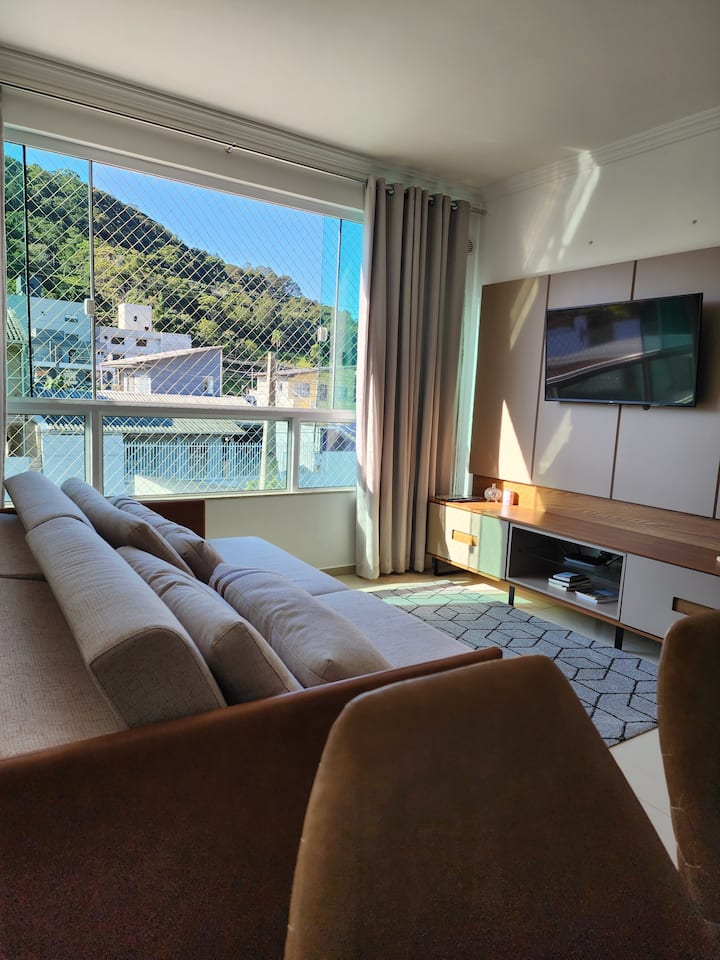 Confortável Apartamento Em Bc - Itapema