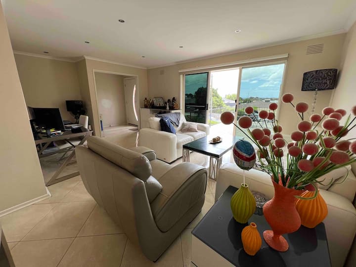 Spacious Private Room - Frankston / Karingal Hub - Frankston