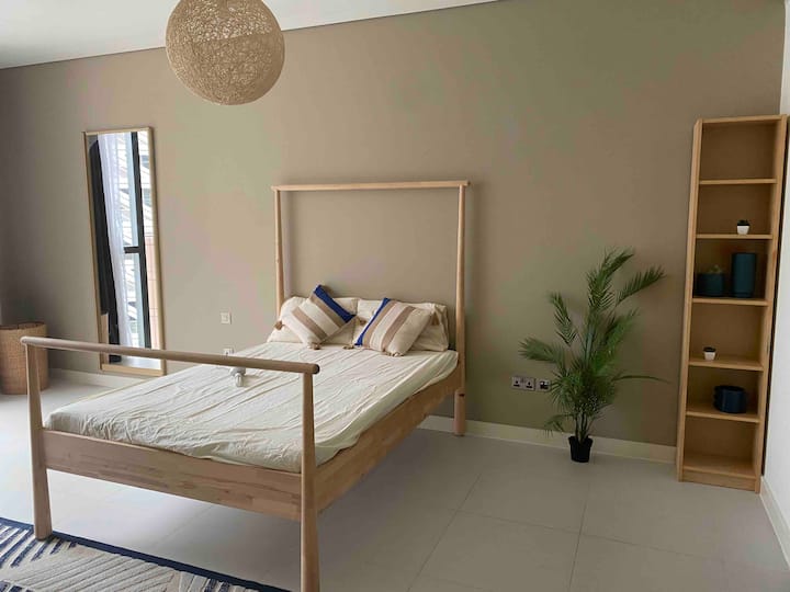 Cozy 1 Bedroom Apartment With Full Facilities - Abou Dabi