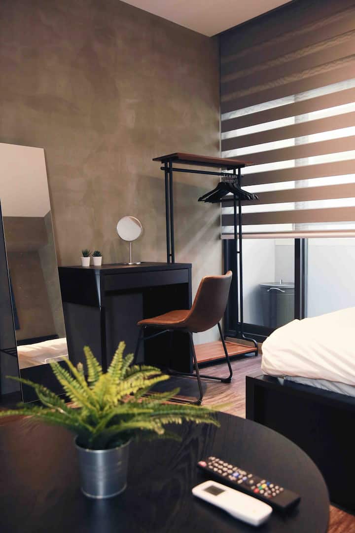 The Gray Yard 優雅家俱/大陽台/洗衣機/廚俱 Mrt Ximen 4 Mins - Taipei