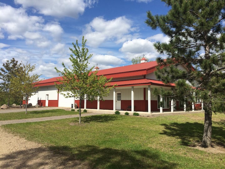 North Central Minnesota Country Retreat - Whispering Oaks Winery, Melrose