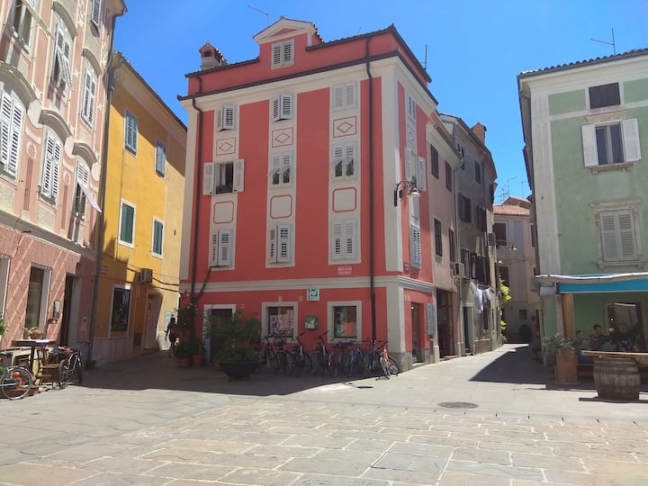 Family- Friendly, Center - Izola
