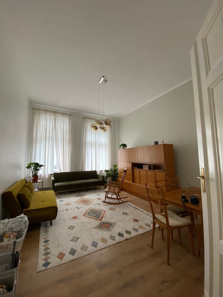 Cozy, Restored Apartment In The Heart Of Berlin - Berlín