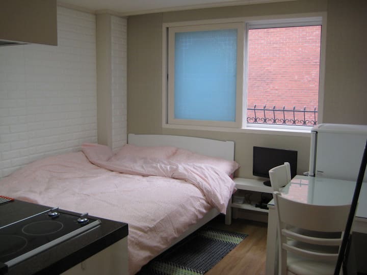 [Exciting & Convenient Place]@hongdae/yoennamdong - Seoul