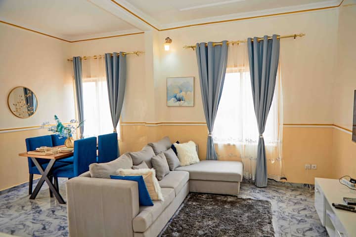 Appartement Chic Avec Vue Panoramique - Jaunde