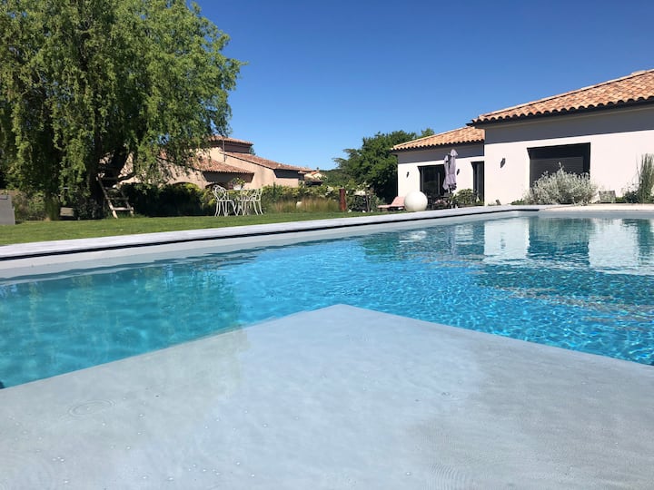 Vos Vacances En Provence. - Les Jardins d'Albertas